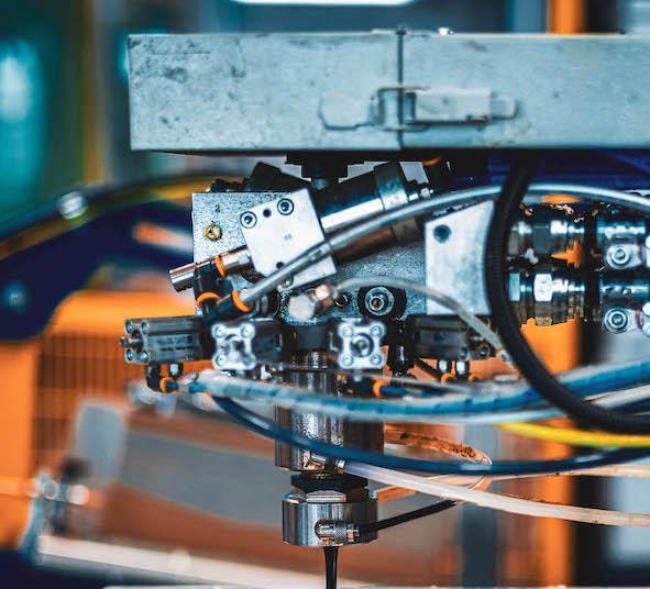 Huntsman develops first liquid TPU for the footwear industry, easy to ...